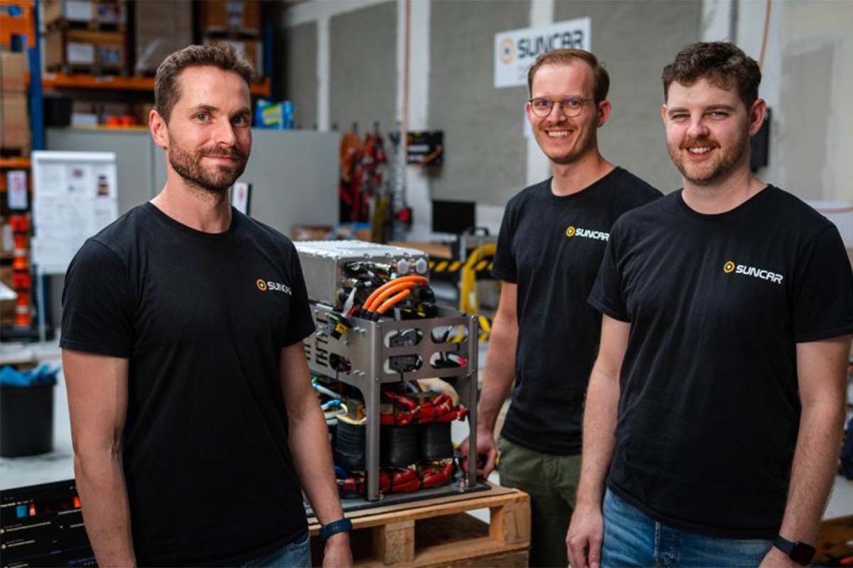 Recognition for outstanding commitment | SUNCAR